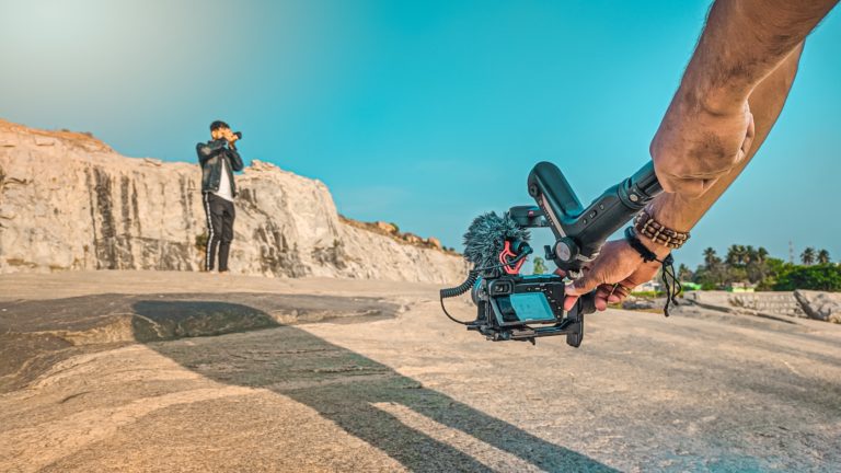 World’s First Vlog: A Quick Look Into The History Of Vlogging